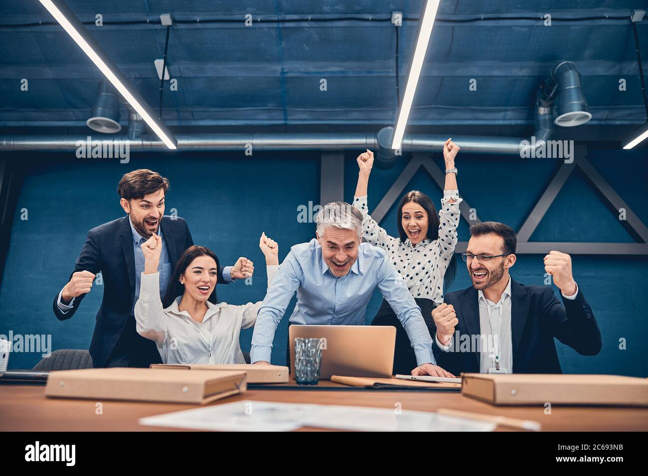 Business people clapping after presentation hi-res stock photography ...