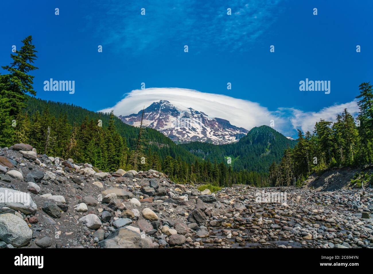 Mt rainier with cap cloud hi-res stock photography and images - Alamy