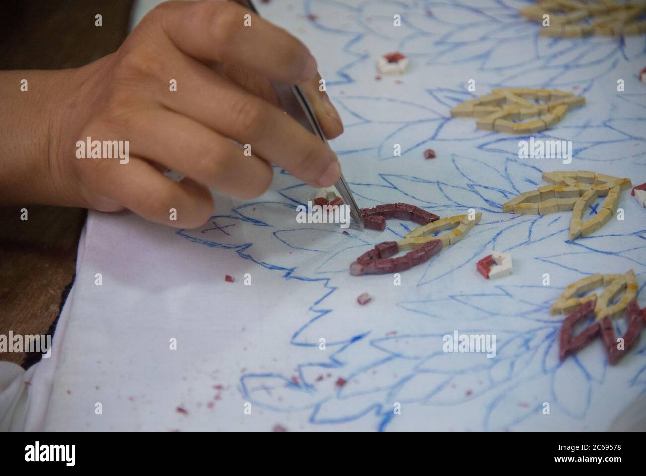 Jordanian handicrafts hi-res stock photography and images - Alamy