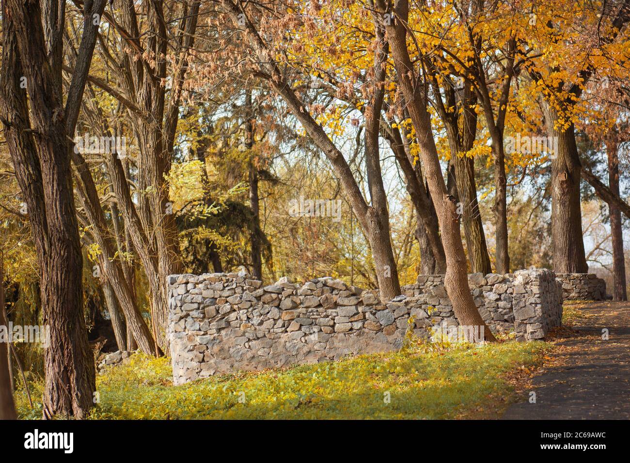 Old stone rock with sunlight. Ancient architectural ruins in a ...