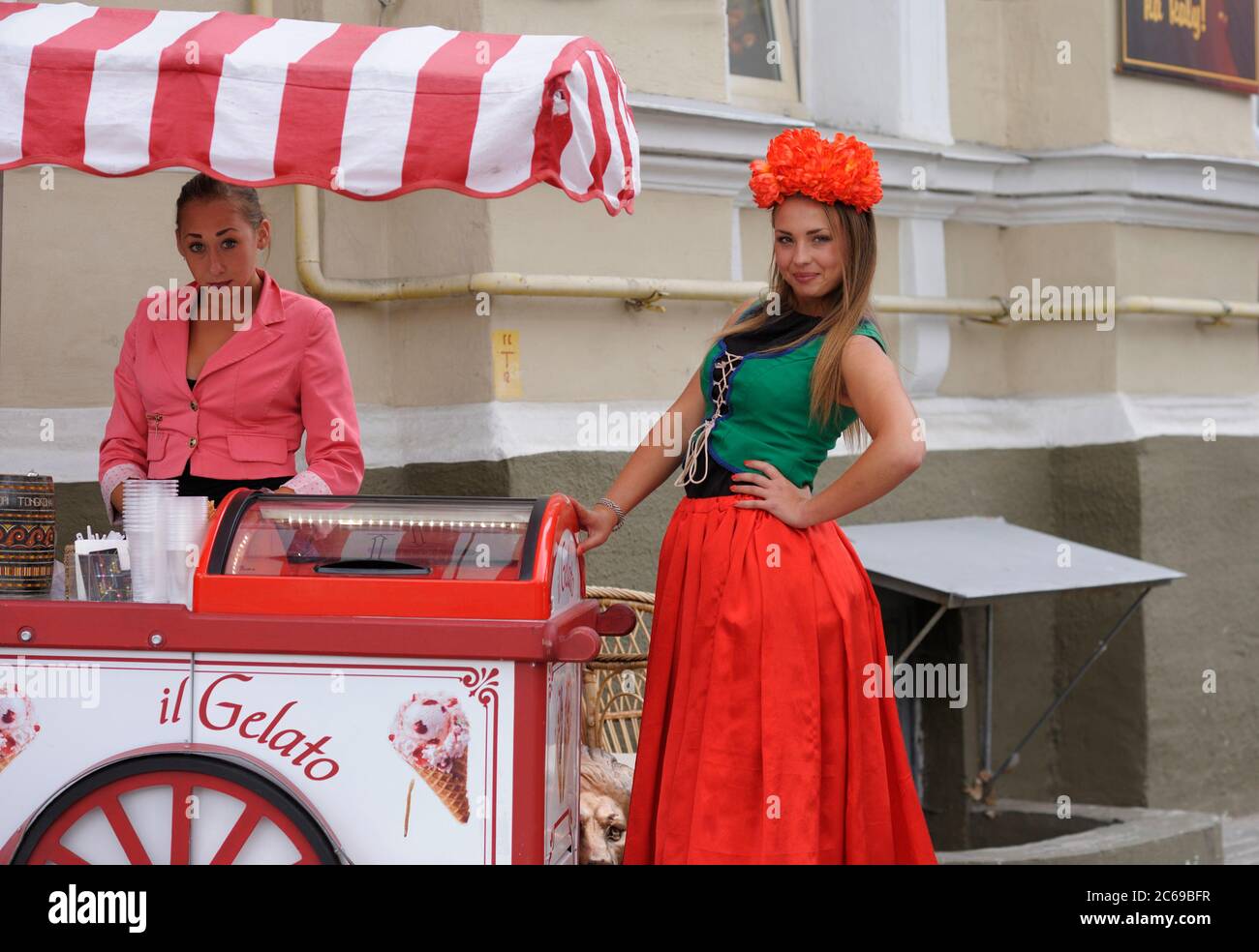 Ice cream tent hi-res stock photography and images - Alamy