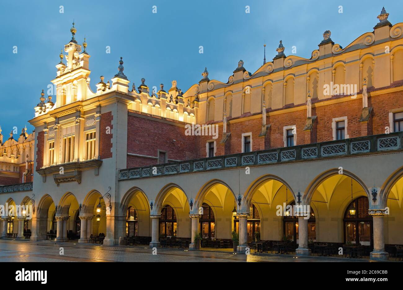 Krakow cloth hall exterior hi-res stock photography and images - Alamy