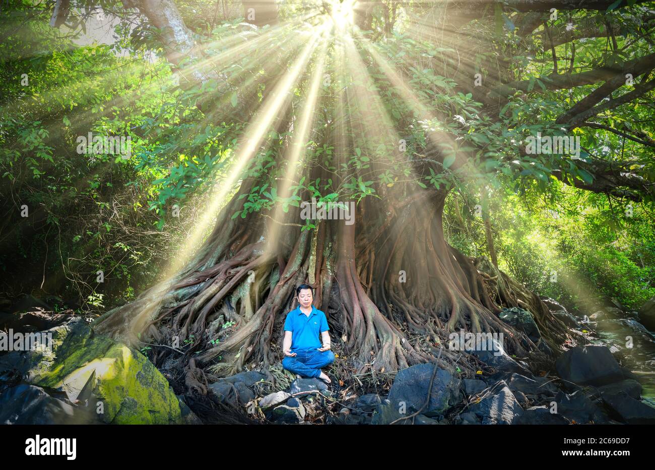 Men praying meditating hi-res stock photography and images - Alamy