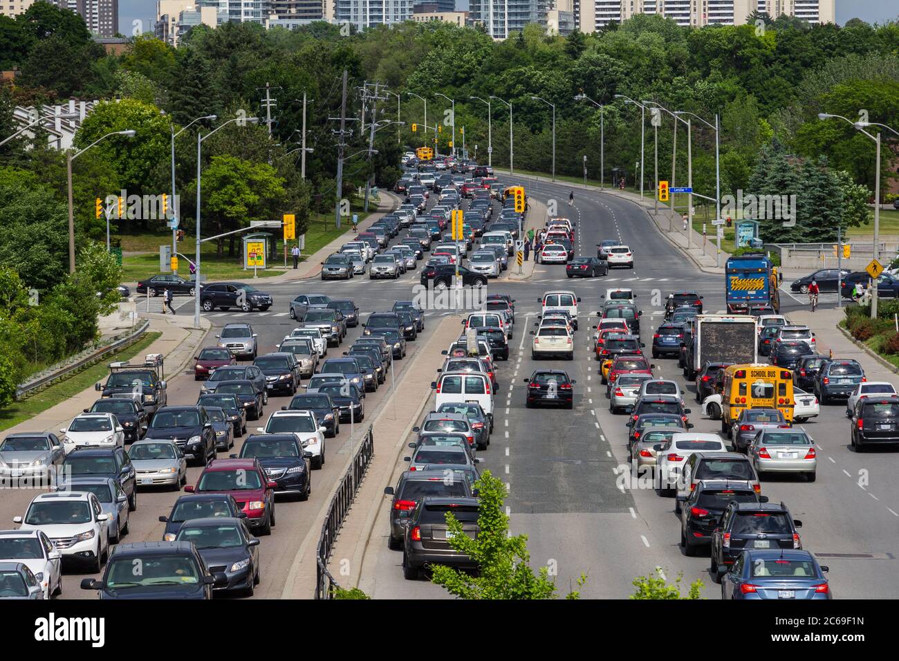 Road in toronto hi-res stock photography and images - Alamy