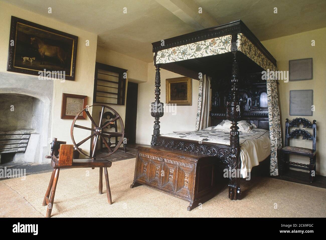 Grey ladys chamber hi-res stock photography and images - Alamy