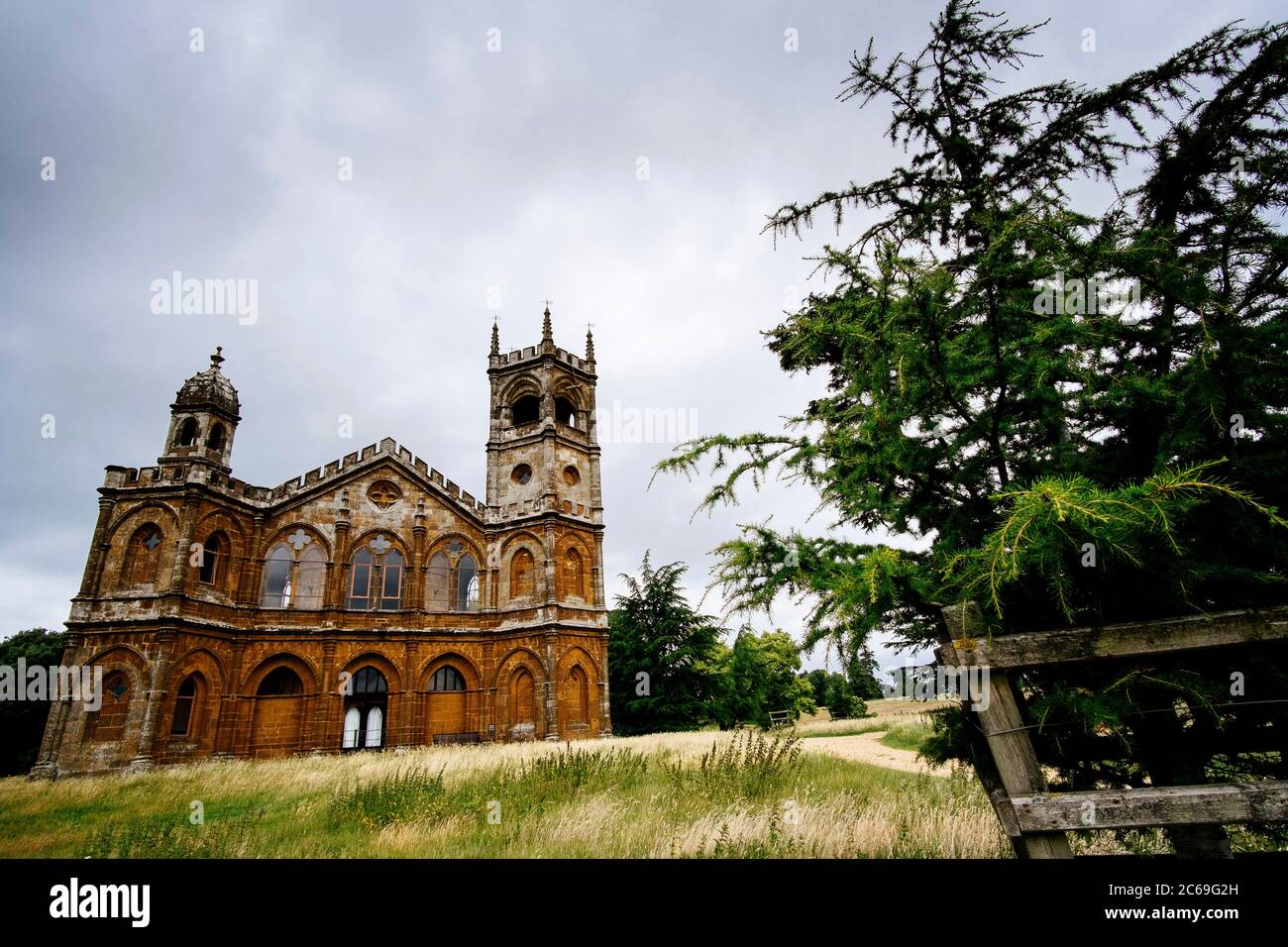 The Gothic Temple at National Trust Stowe Stock Photo - Alamy
