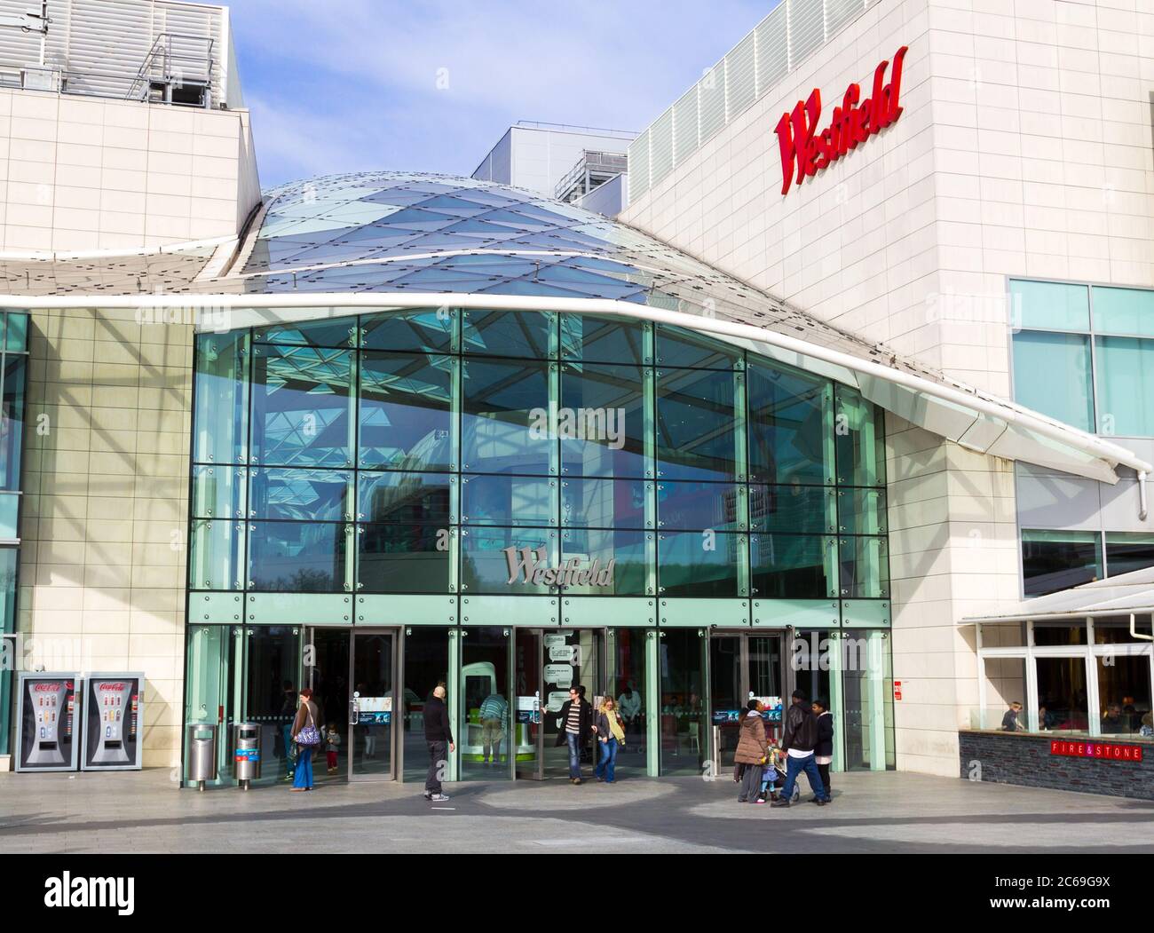 Westfield london in shepherds bush hi-res stock photography and images ...