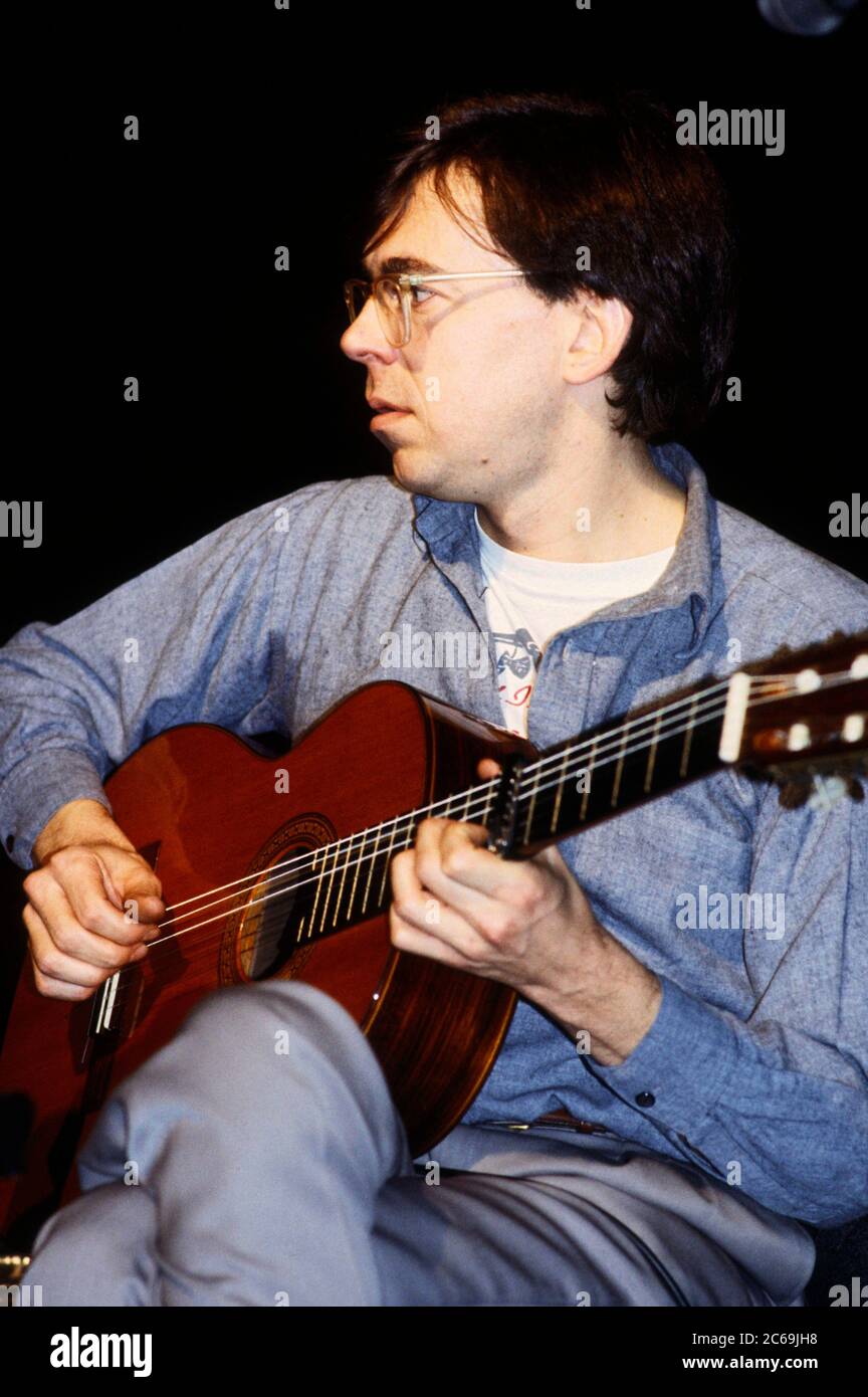 Simon Jeffes from the Penguin Cafe Orchestra doing a sound check at the ...