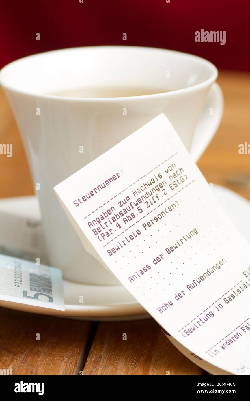 Expenses receipts hi-res stock photography and images - Alamy