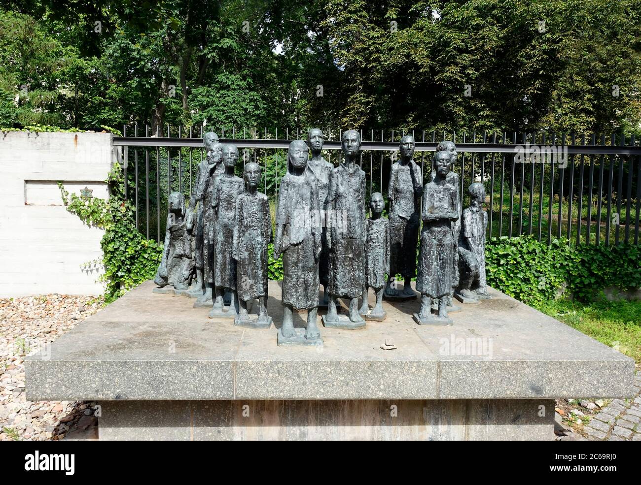 Jewish Graveyard Berlin Germany Stock Photo - Alamy