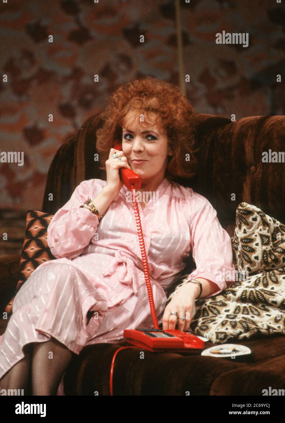 Alison Steadman (Mari Hoff) in THE RISE AND FALL OF LITTLE VOICE by Jim ...