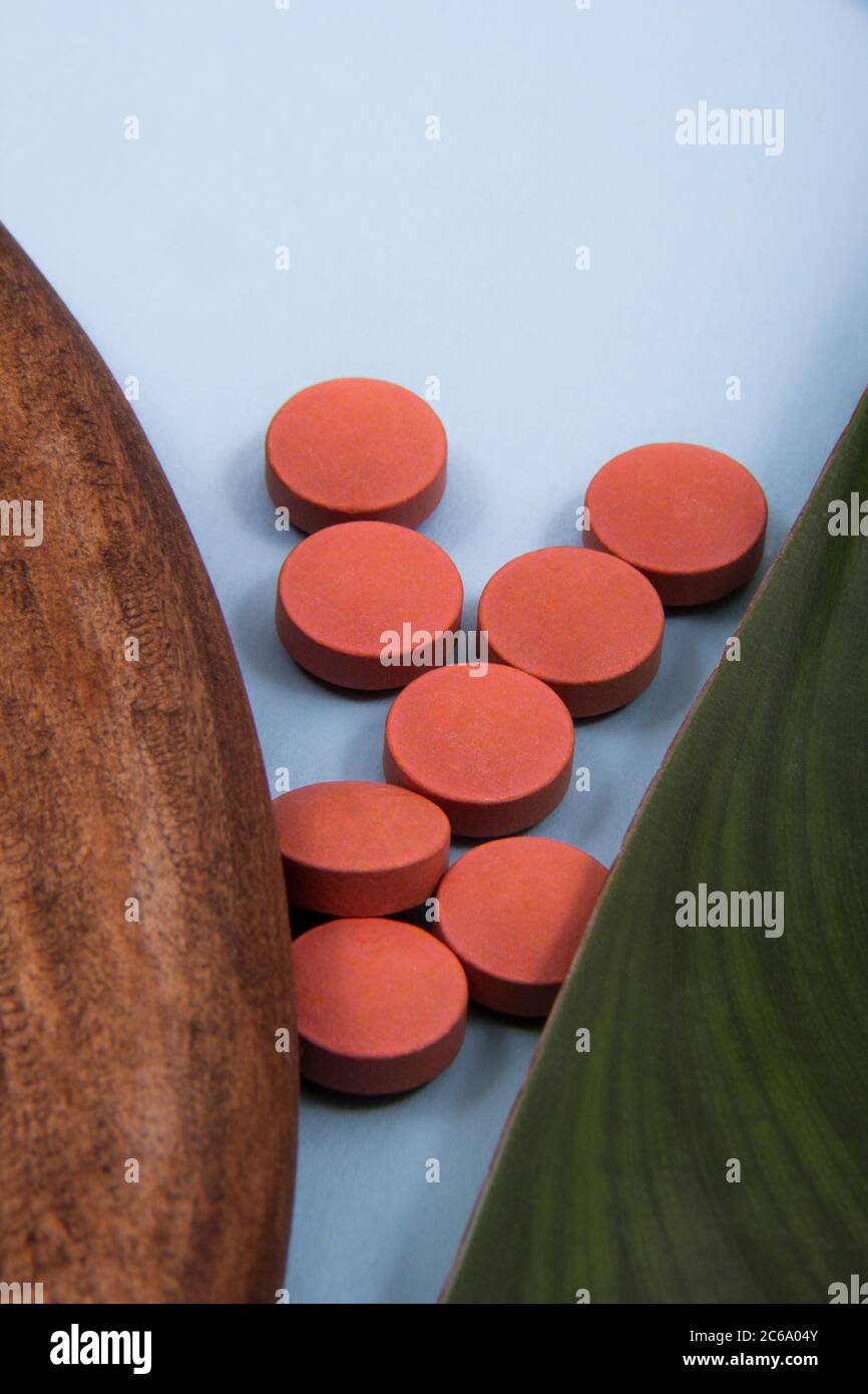 Orange tablets hi-res stock photography and images - Alamy