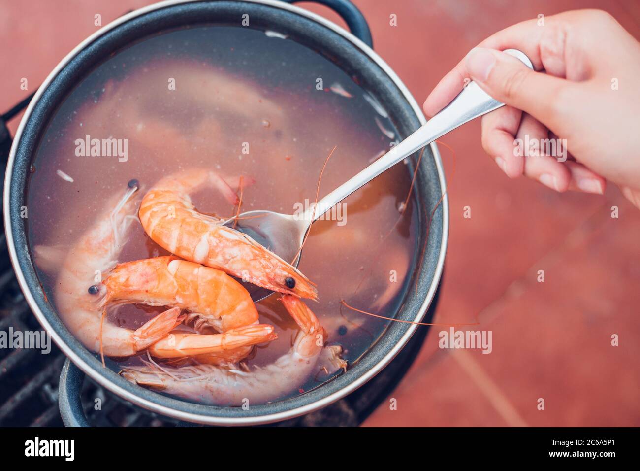 Check shrimp for preparedness - even pink color is a sign of freshness ...