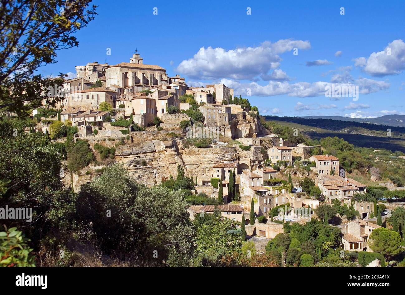The village of Gordes in the Luberon region of Provence, France Stock ...