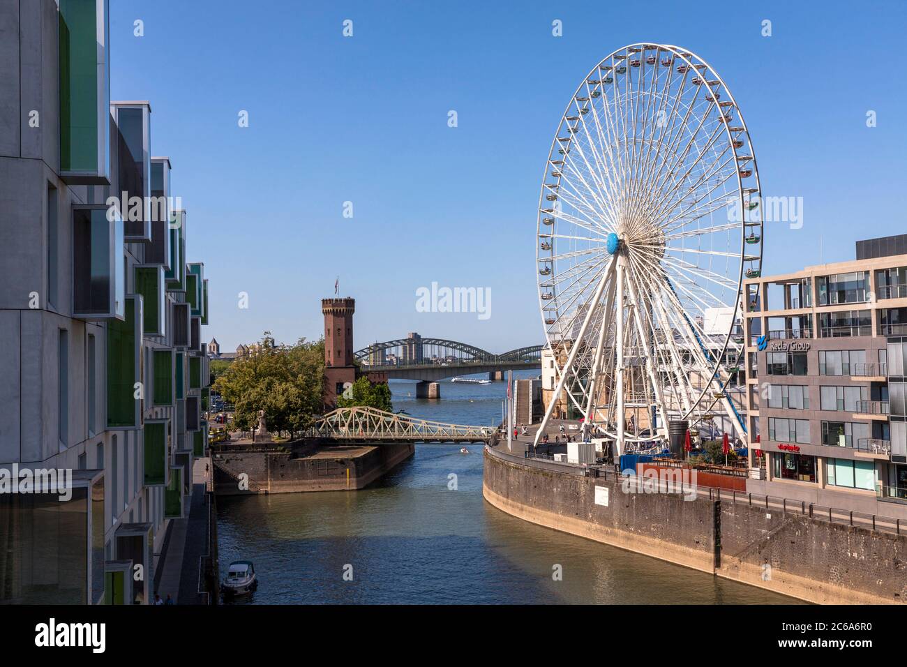 55 meters high ferris wheel of the carnyman Kipp in the Rheinau harbor ...