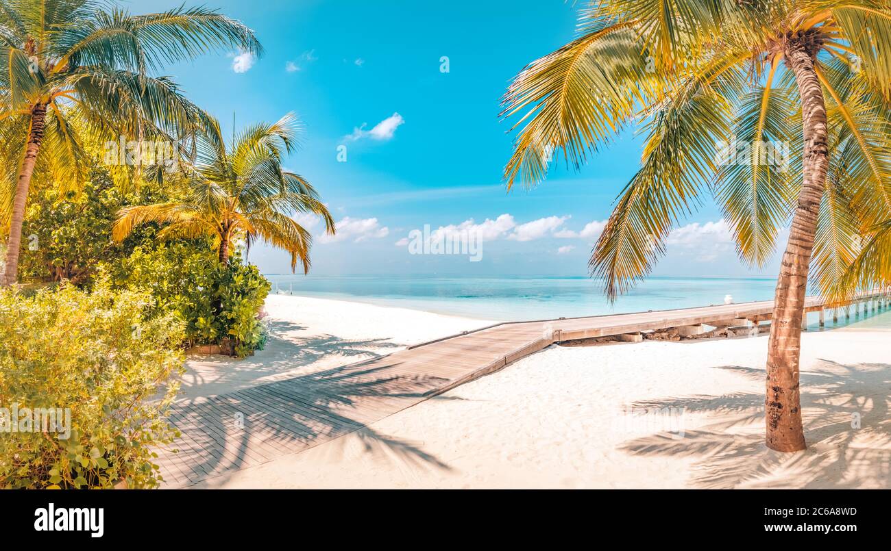 Vintage retro resort caribbean hi-res stock photography and images - Alamy