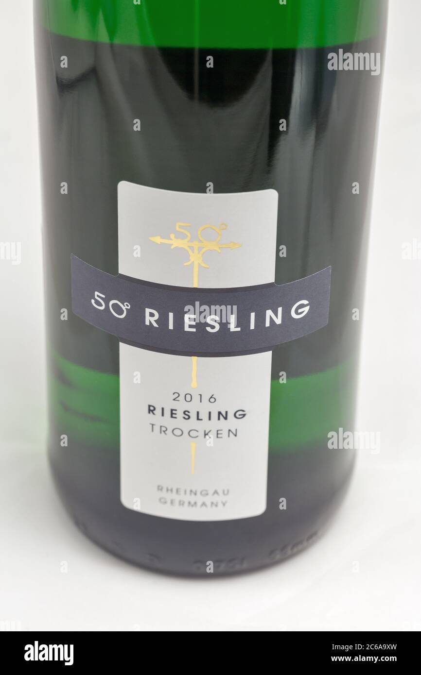 German riesling wine label hi-res stock photography and images - Alamy
