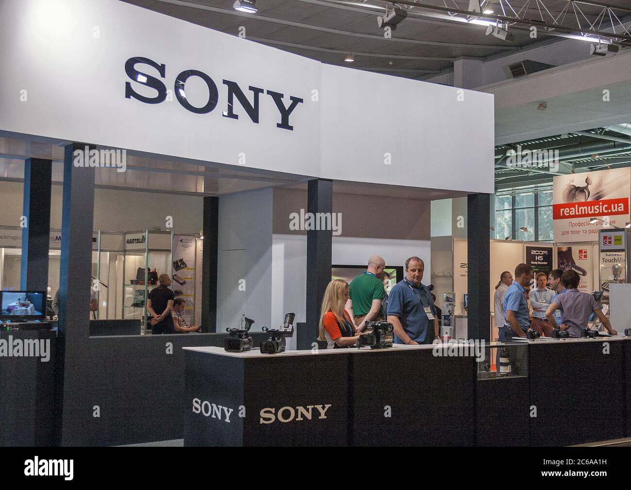 Booth video hi-res stock photography and images - Alamy