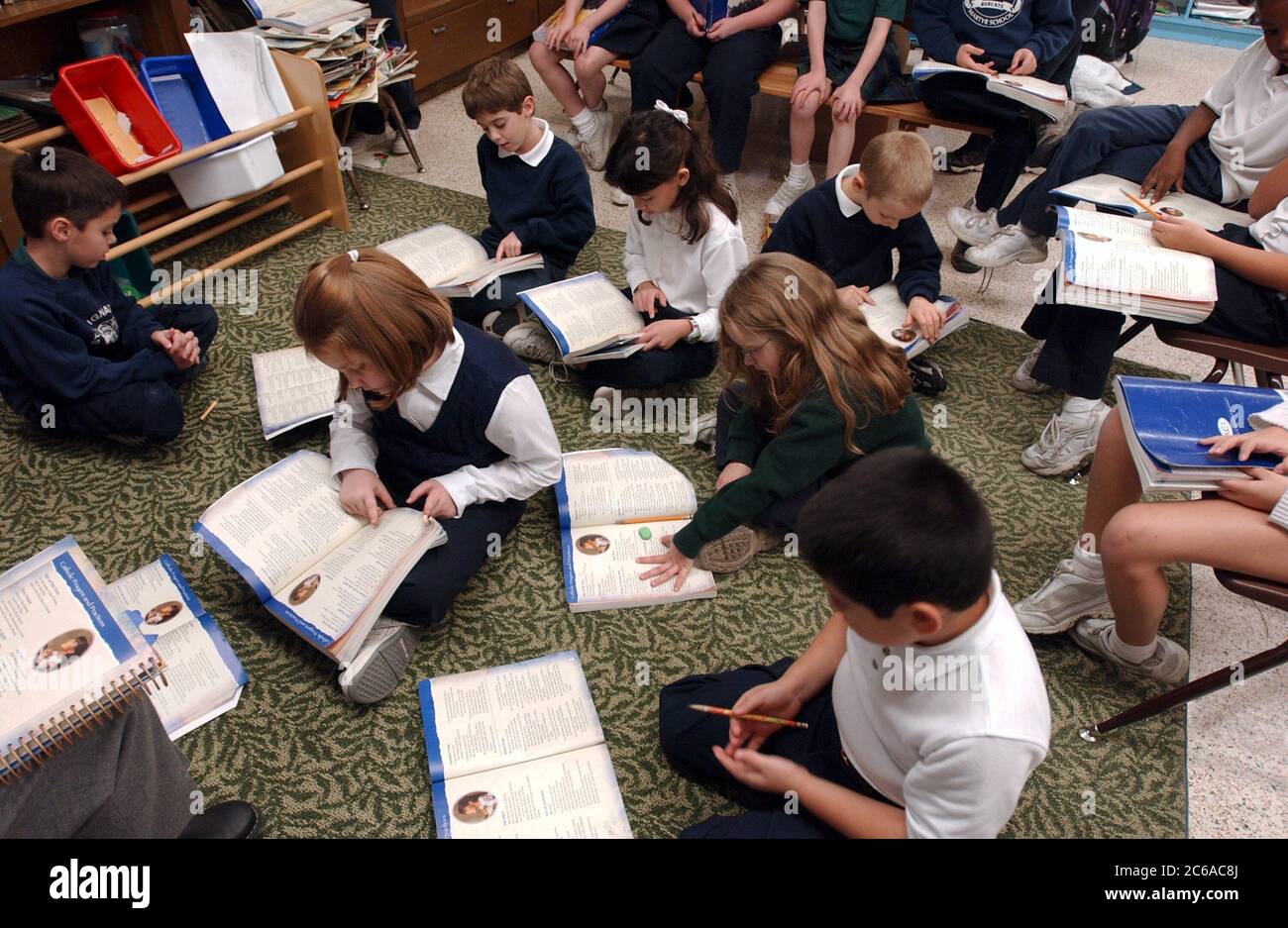 Austin, Texas USA, November 2003: Second grade students wearing school ...