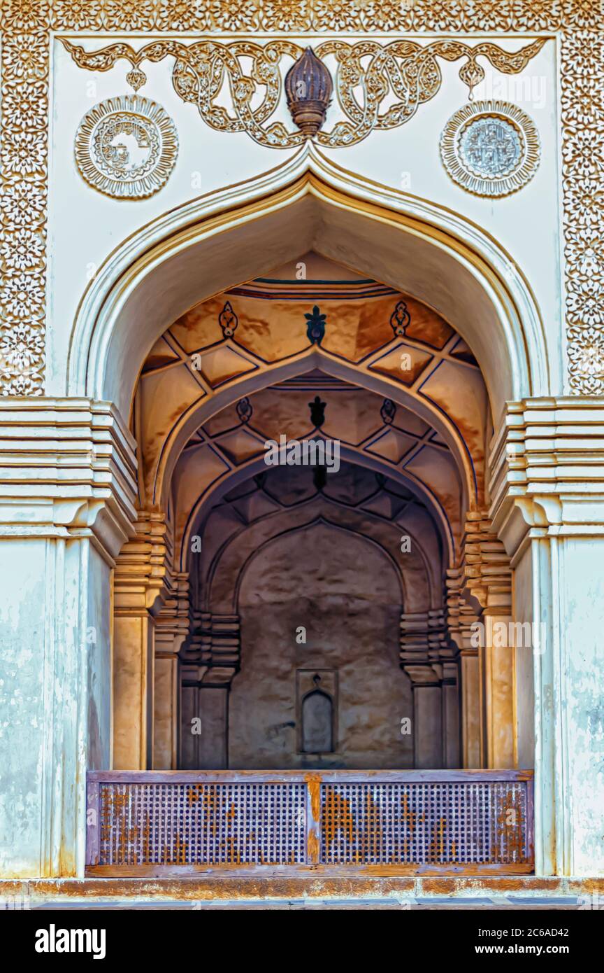 Qutub shahi mosque hi-res stock photography and images - Alamy