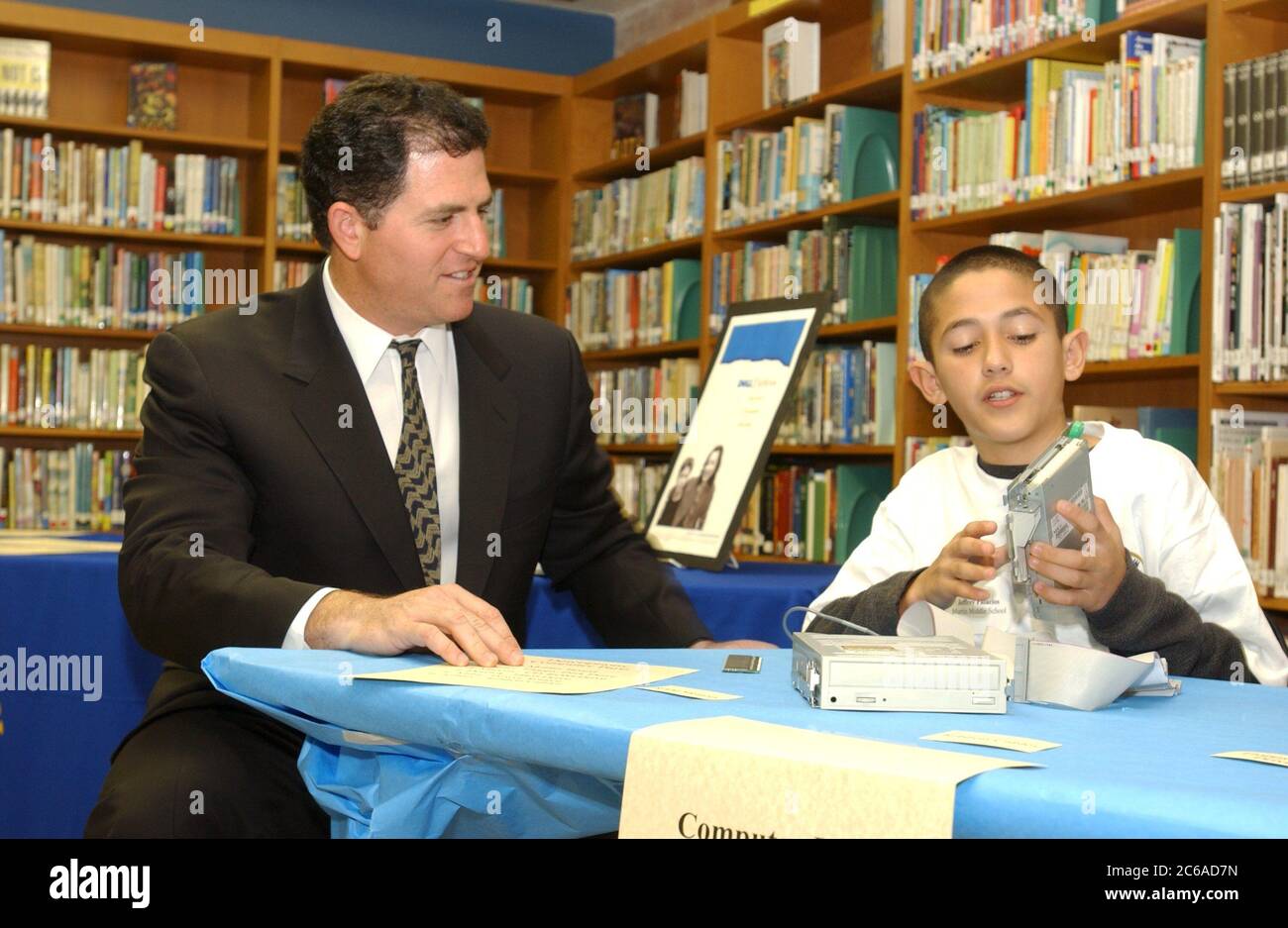 Computer 2002 hi-res stock photography and images - Alamy