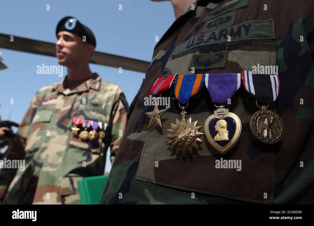 Camouflague uniforms hi-res stock photography and images - Alamy