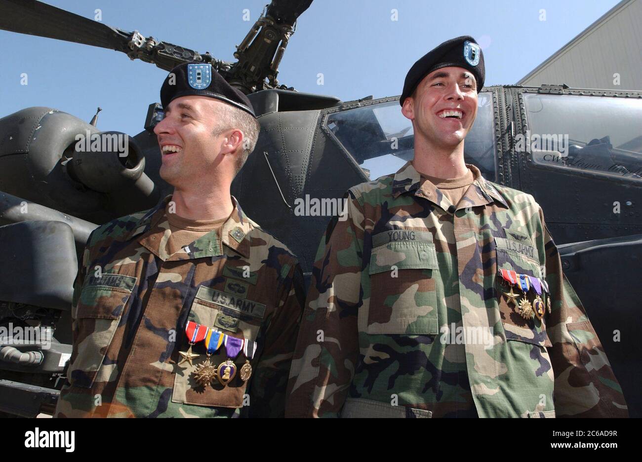 Pilots helicopter hi-res stock photography and images - Alamy