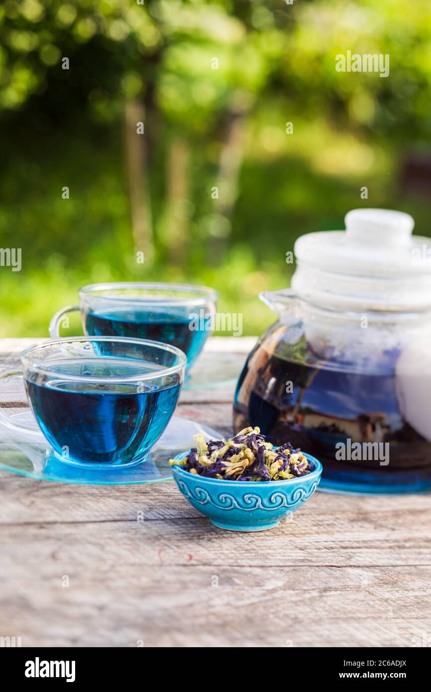 Serving of natural oriental Anchan tea outdoors Stock Photo - Alamy