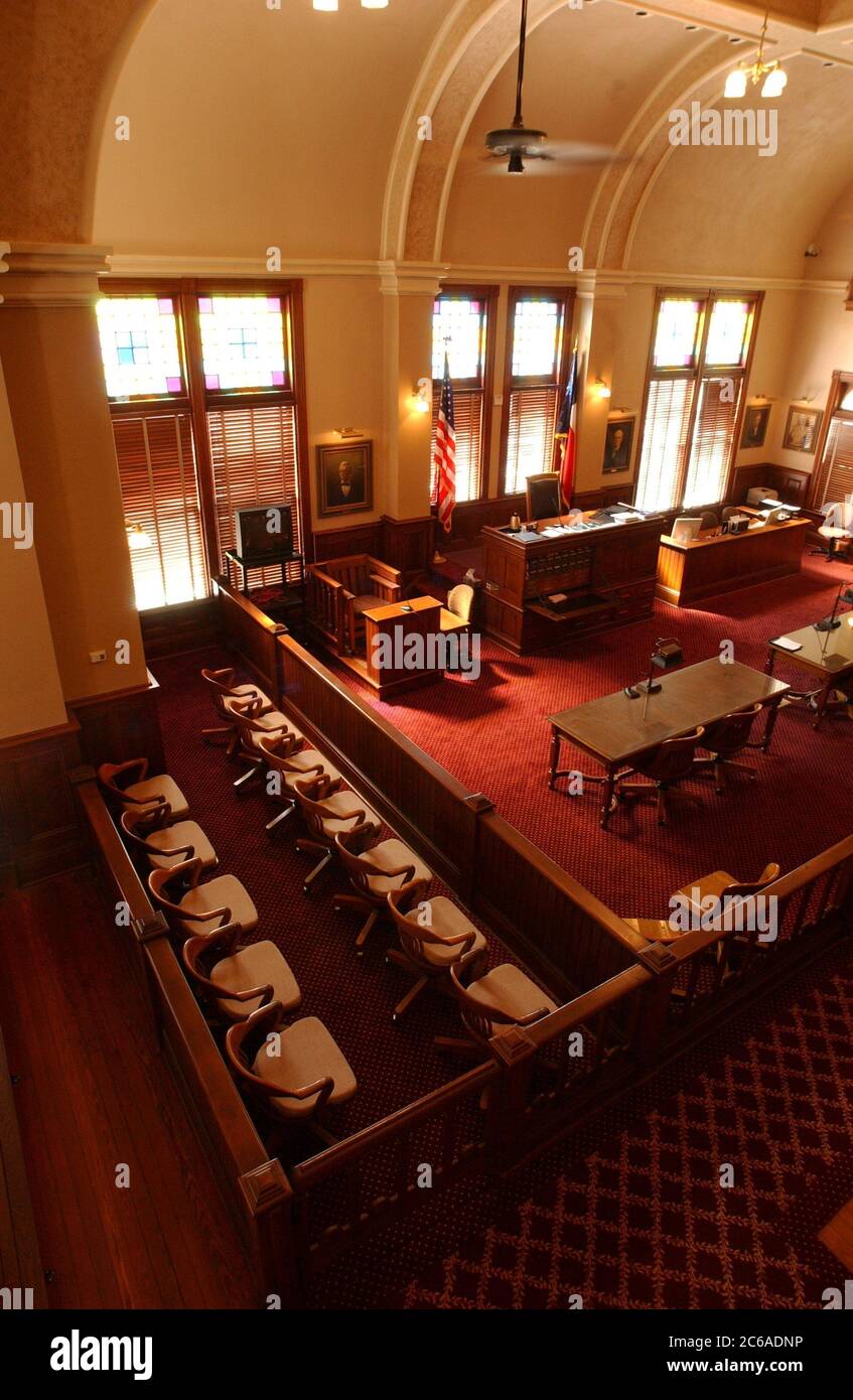 Victoria, Texas August 11, 2003: The Victoria County Courthouse was ...
