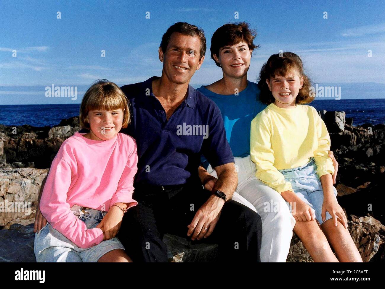 George bush family portrait hi-res stock photography and images - Alamy