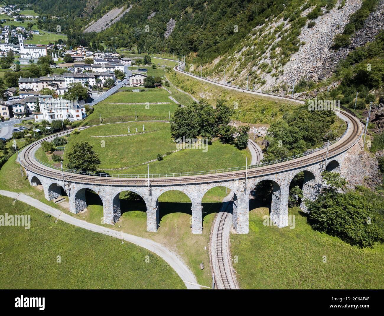 Circular railway viaduct hi-res stock photography and images - Alamy