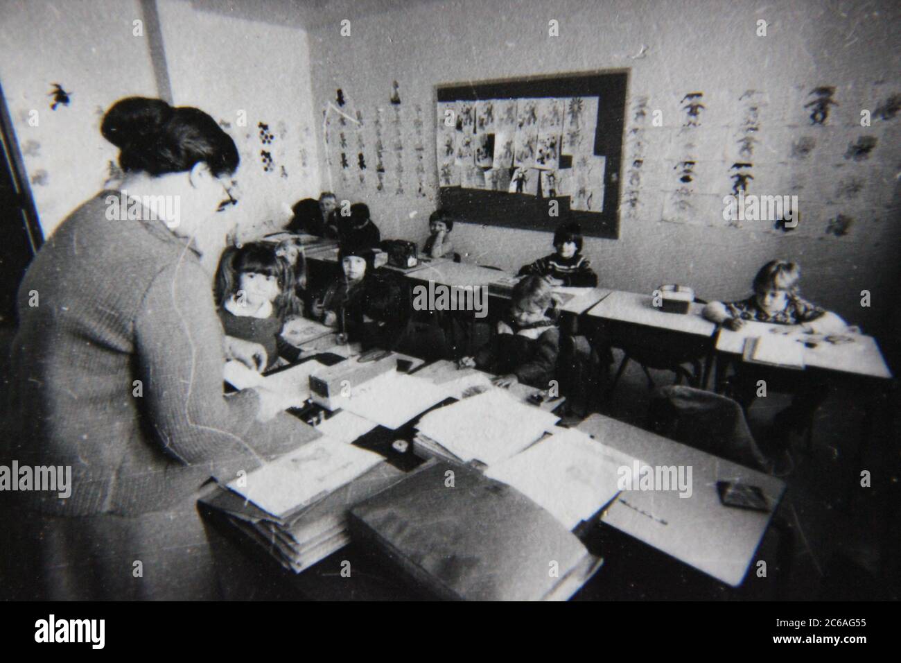 Fine 70s vintage black and white lifestyle photography of students ...