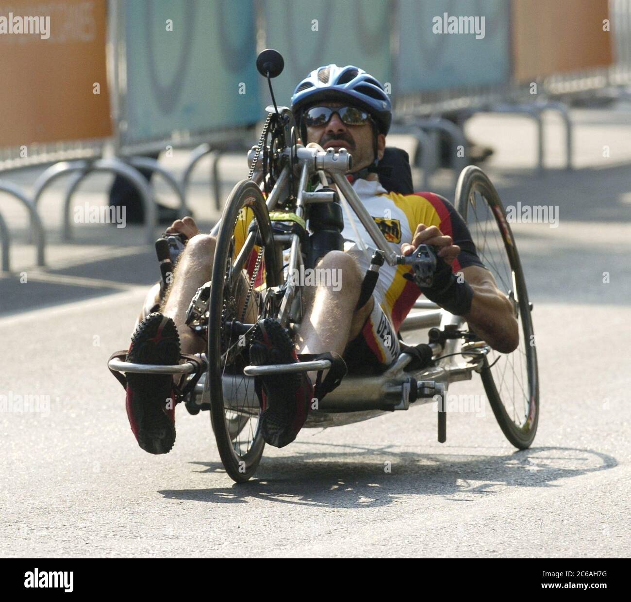 Handcycle road race paralympics hi-res stock photography and images - Alamy
