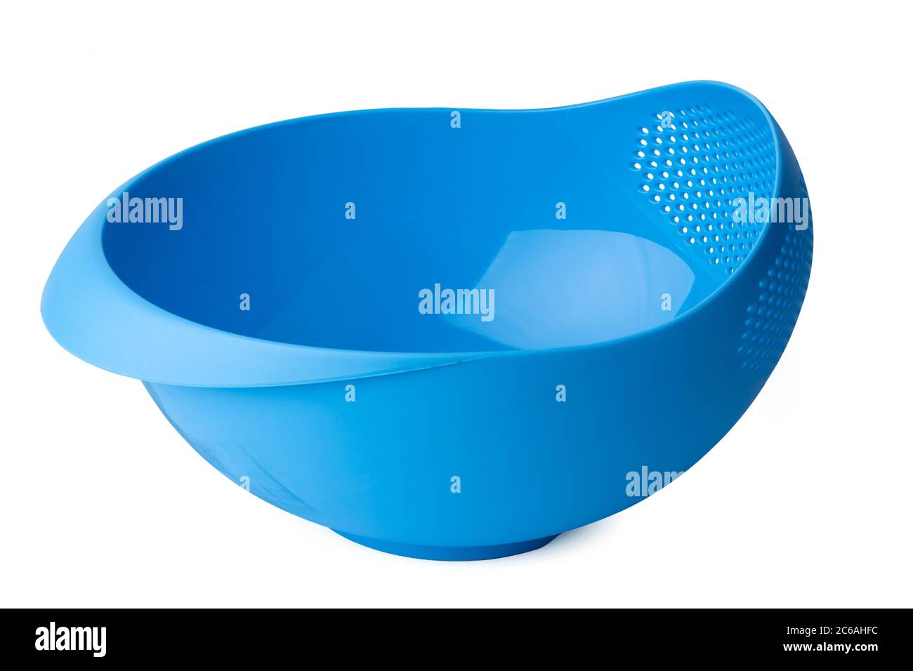 New plastic kitchen colander isolated on white Stock Photo - Alamy