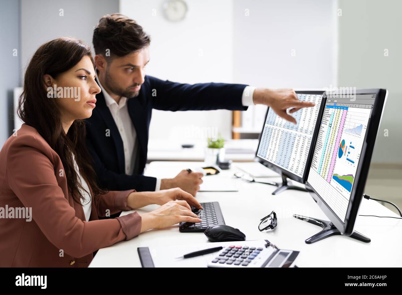 Advisor study hi-res stock photography and images - Alamy