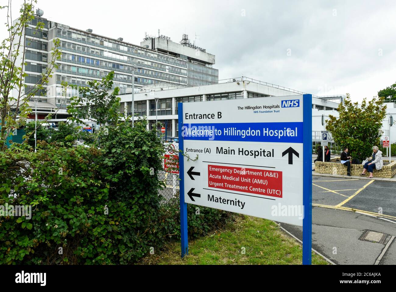 Nhs closed hospital london hi-res stock photography and images - Alamy