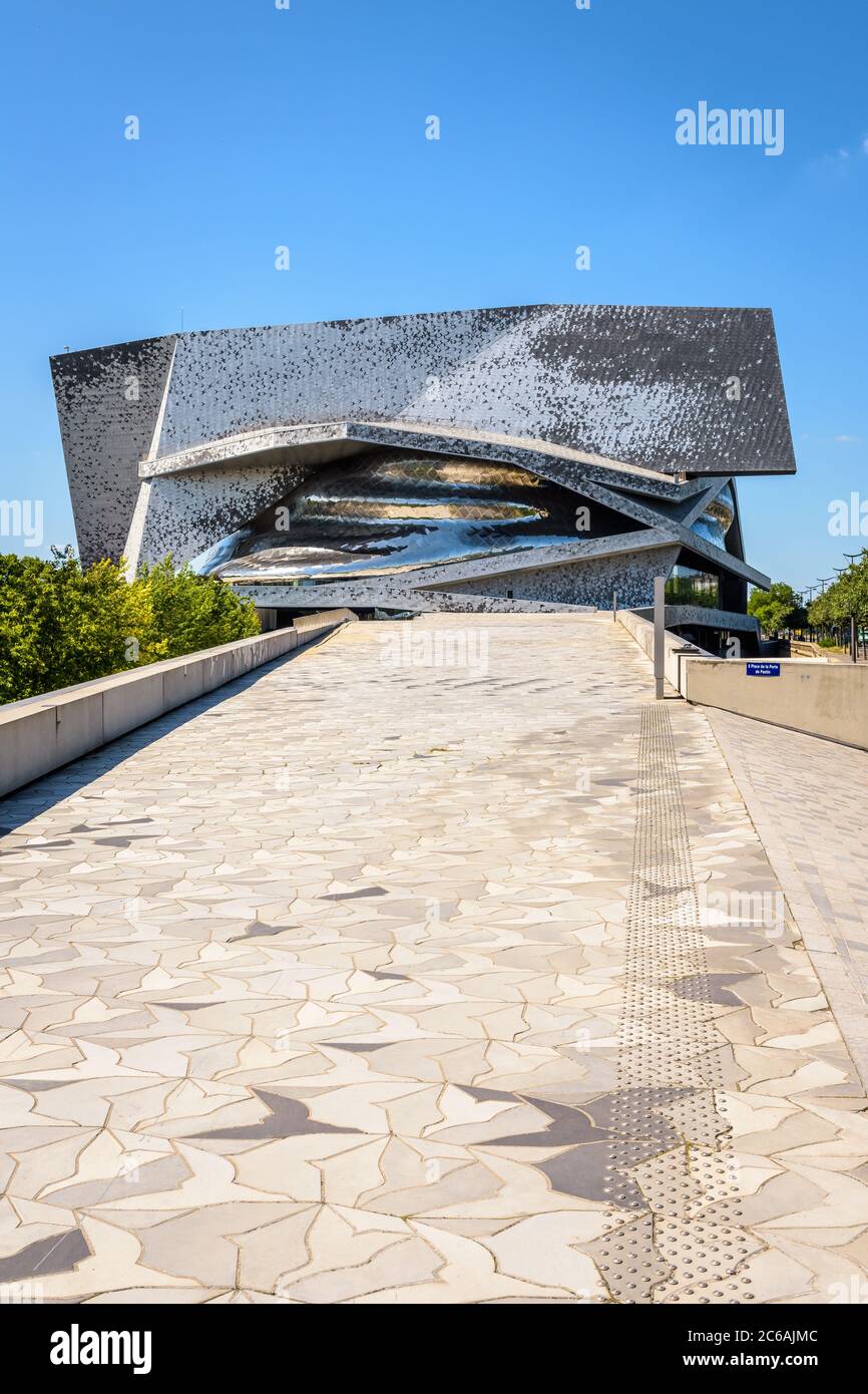The Philharmonie de Paris concert hall, by french architect Jean Nouvel ...