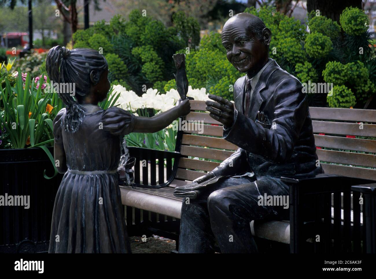 Statues, Esther Short Park, Vancouver, Washington Stock Photo - Alamy
