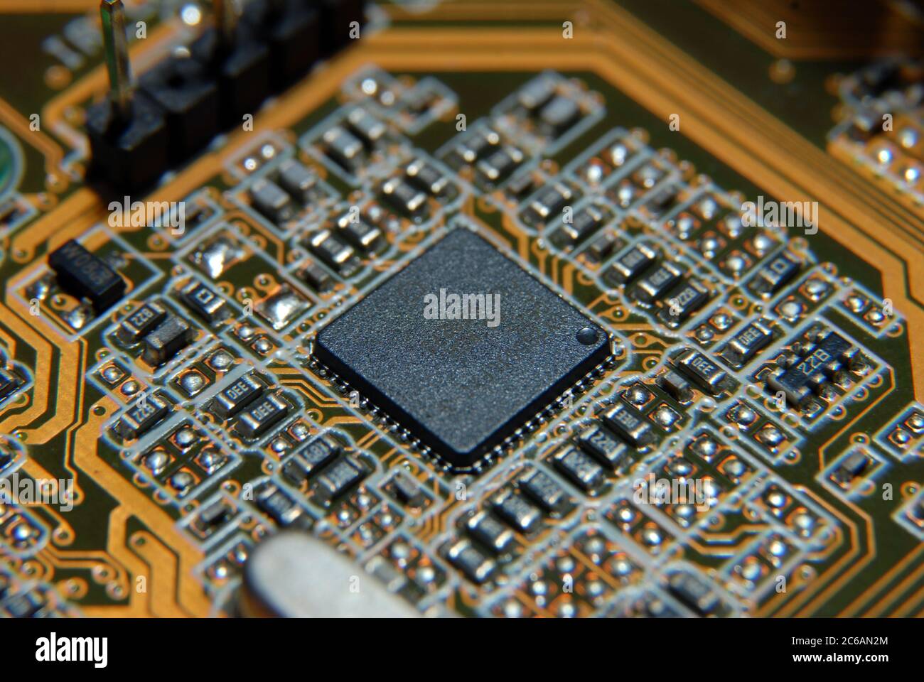 Chip on circuit board hi-res stock photography and images - Alamy