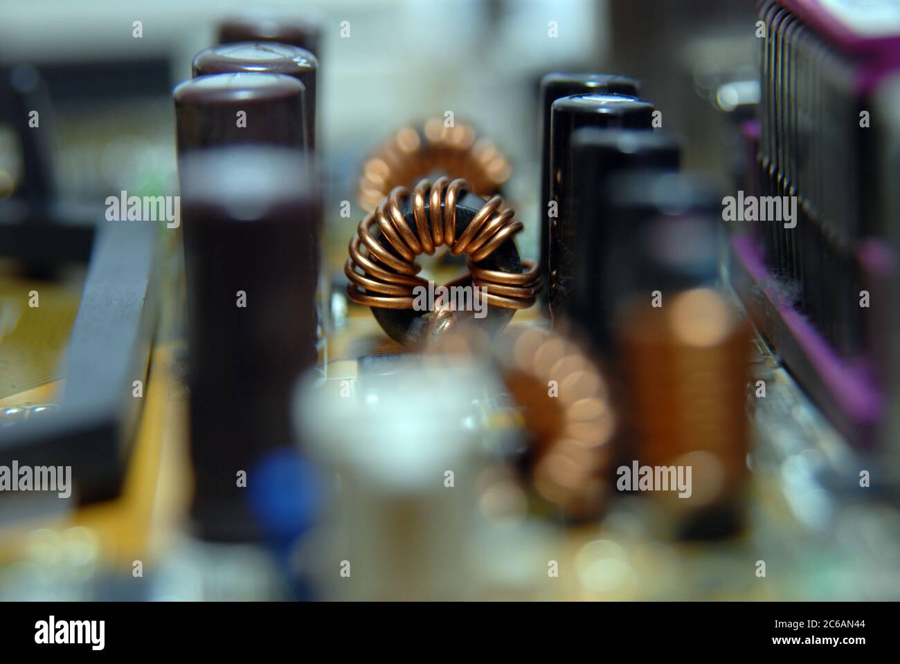 Resistor coil hi-res stock photography and images - Alamy