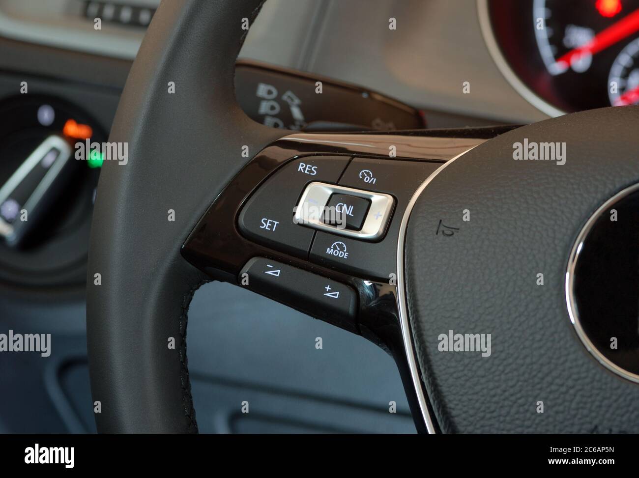 Electronic cruise control hi-res stock photography and images - Alamy