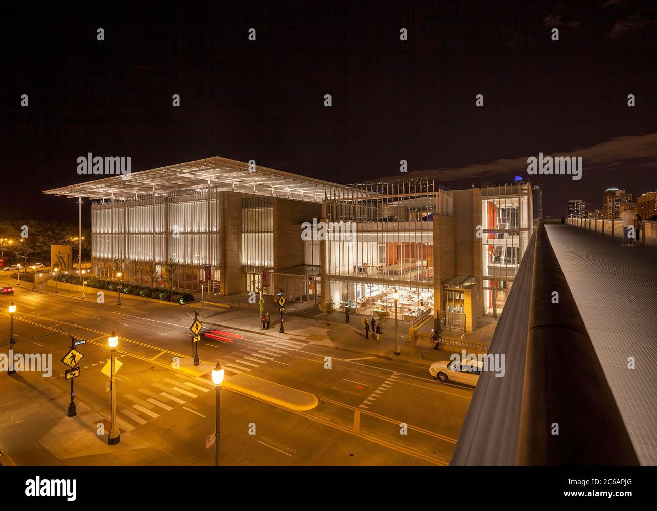 Chicago modern architecture hi-res stock photography and images - Alamy