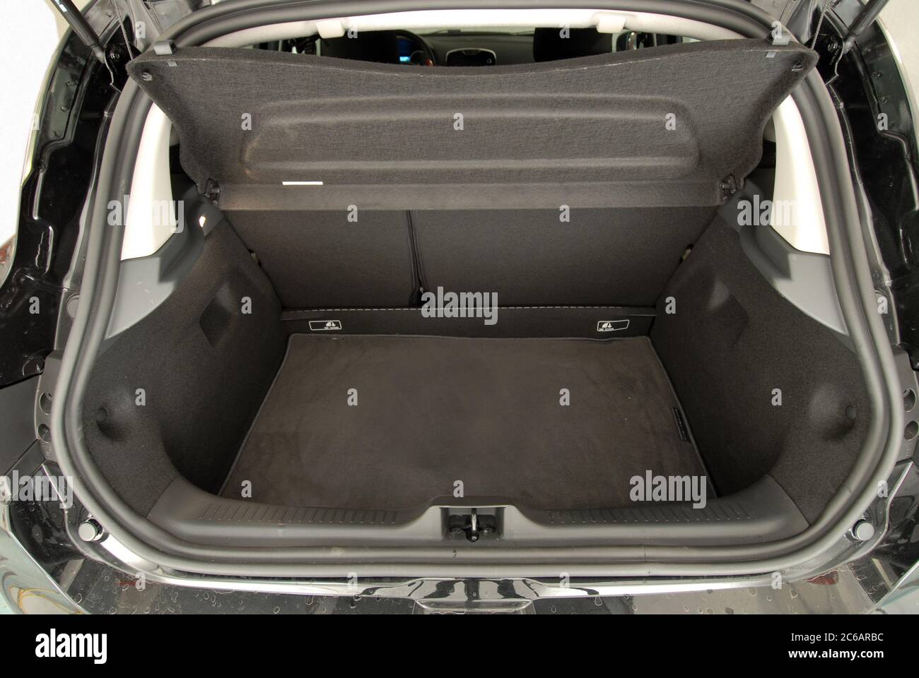 empty car trunk Stock Photo - Alamy