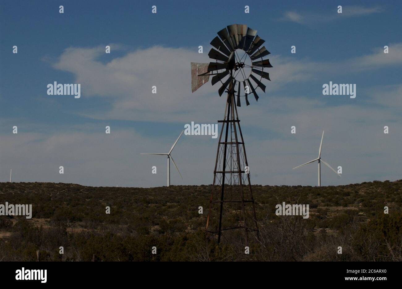 Old american style hi-res stock photography and images - Alamy