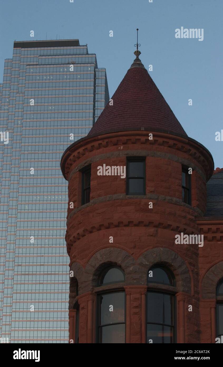 Dallas, Texas USA, August, 2004: The old Dallas County Courthouse ...