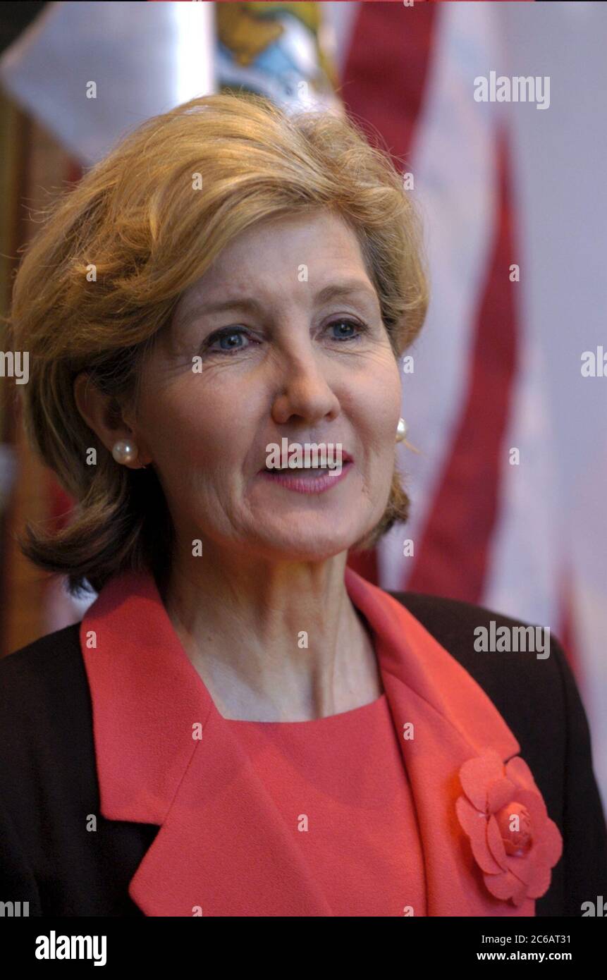 Speaking at the university hi-res stock photography and images - Alamy