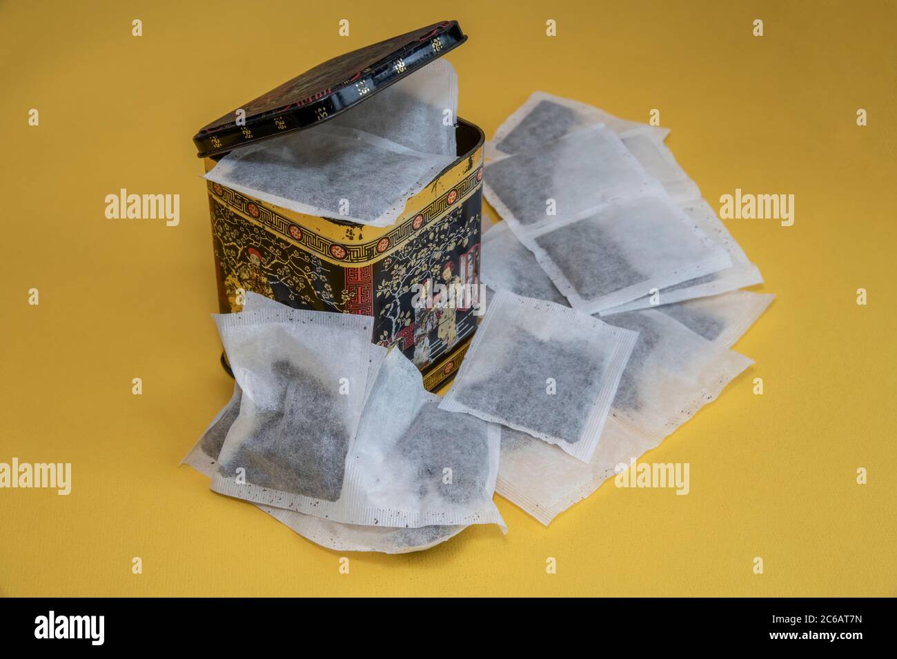 Old style vintage tea caddy Stock Photo - Alamy