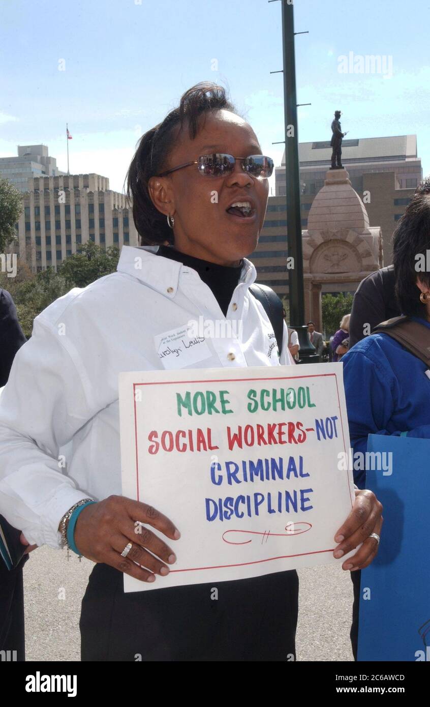 Austin, Texas USA, February 15, 2005: Social workers and college ...