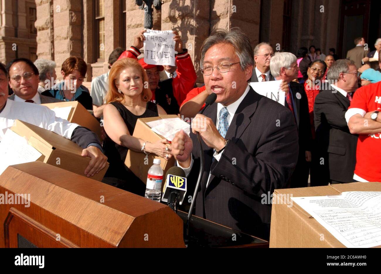 Chinese american politician hi-res stock photography and images - Alamy