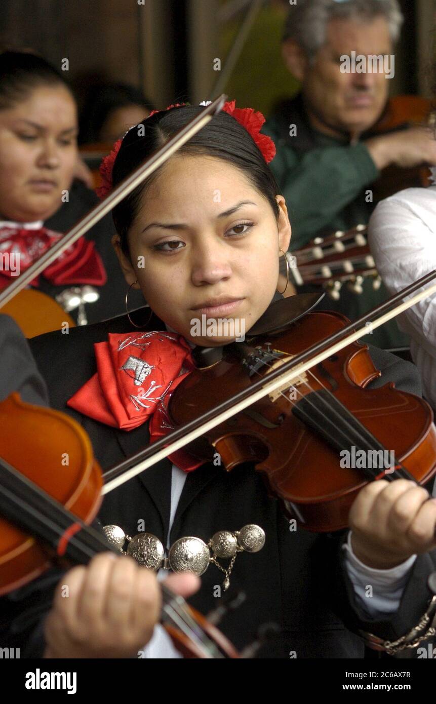 Mariachi players mariachi band hi-res stock photography and images - Alamy